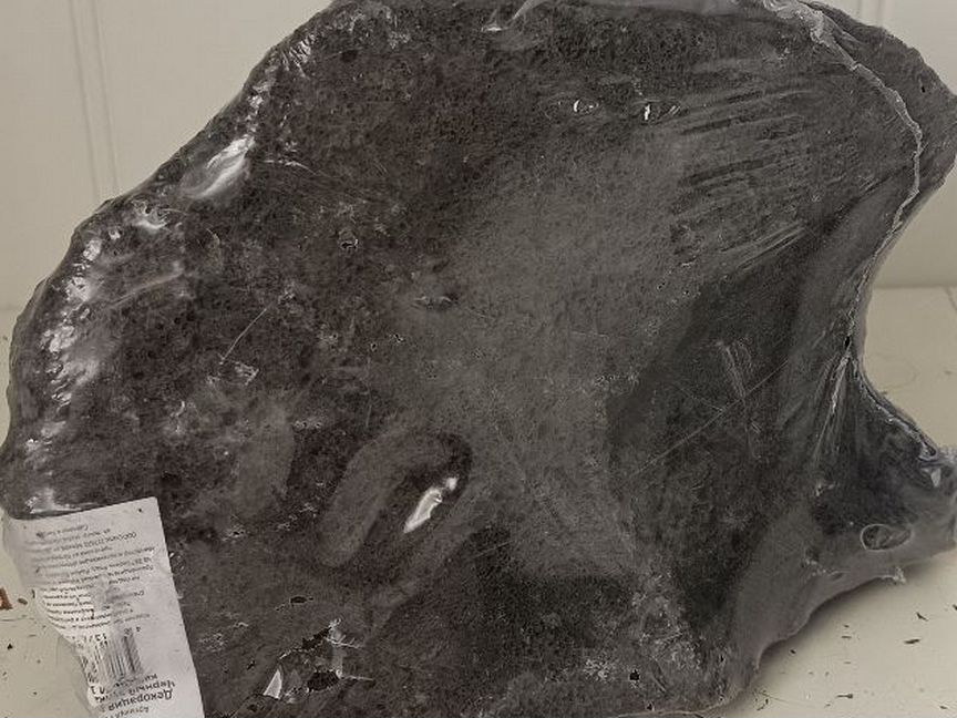 Лава черная вулканическая для аквариума