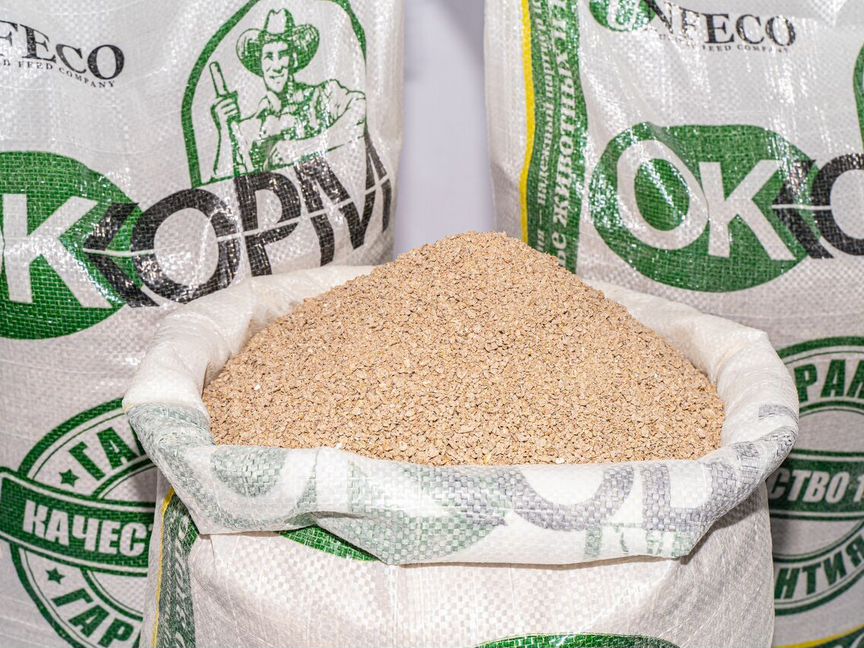 Корм для животных свиней и поросят