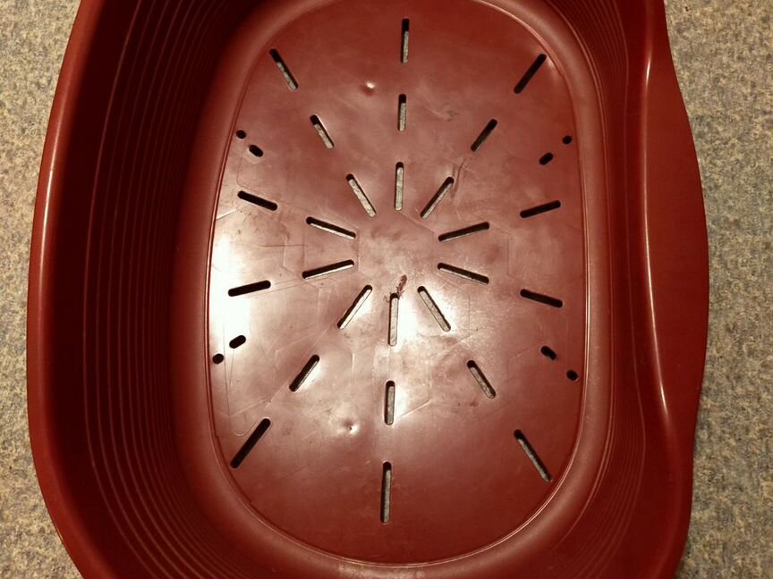 Лежак пластиковый для собак