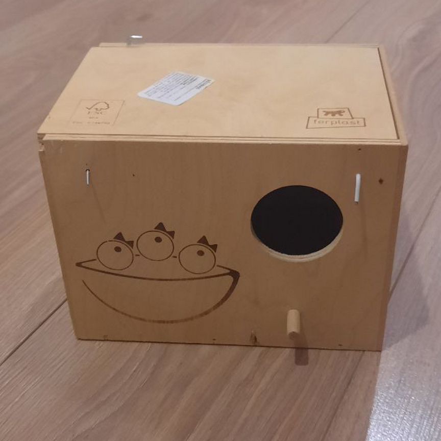 Гнездо для попугаев