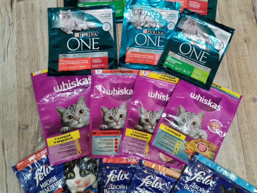 Пакеты из под кошачьего корма