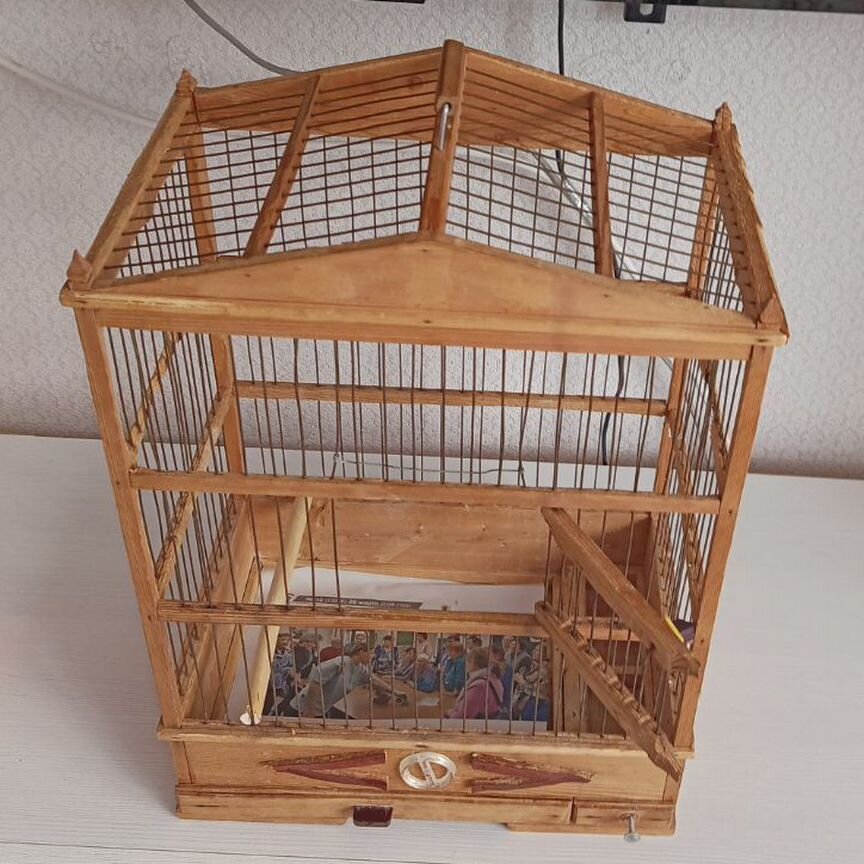 Продам клетку для птичек бу
