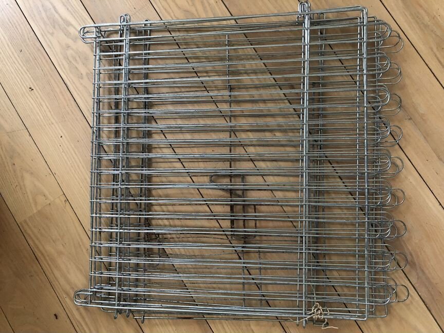 Шесть решеток для вольера