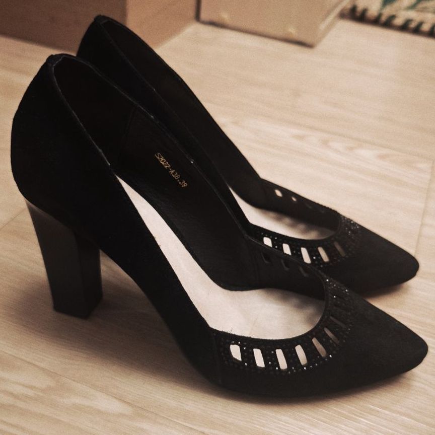 Туфли кожаные 39 р Berkonty