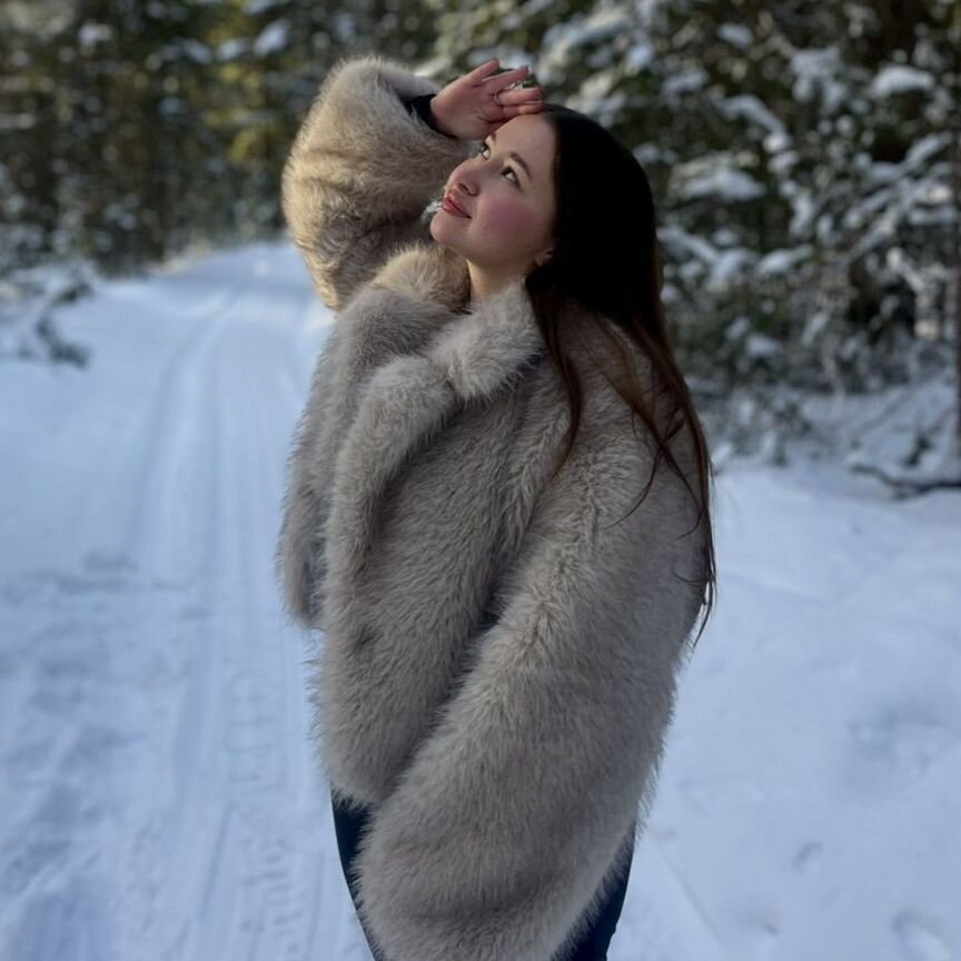 Шуба из экомеха женская