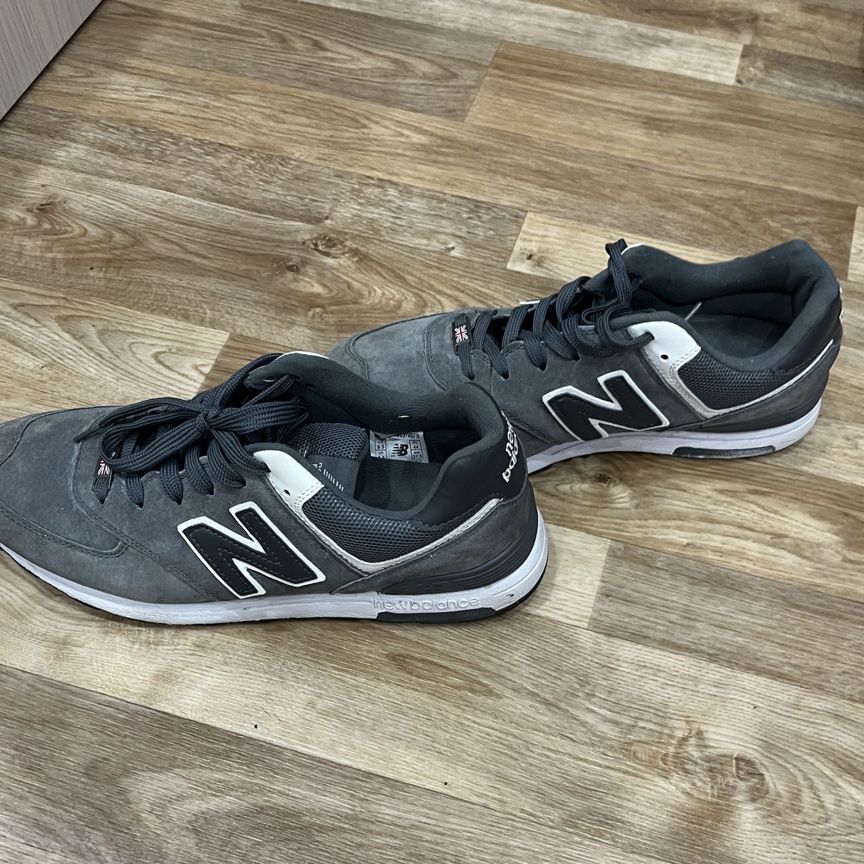 Продам обувь New Balance 574 в хорошем состоянии