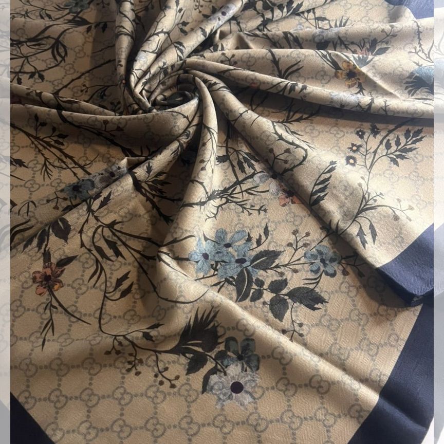 Платок шерсть гучи Двусторонний бежевый