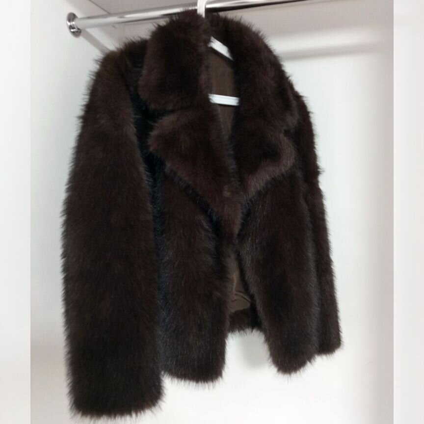 Шуба искусственная короткая