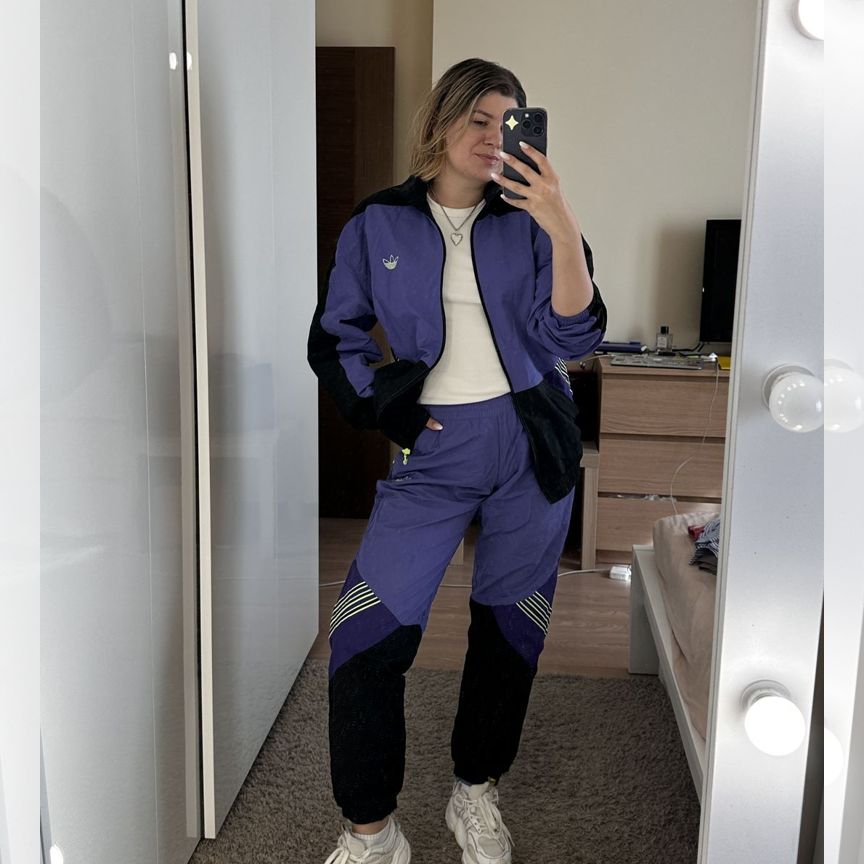 Адидас спортивный женский костюм