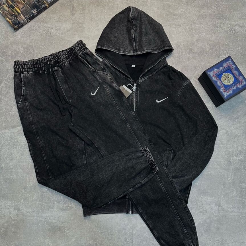Спортивный костюм nike