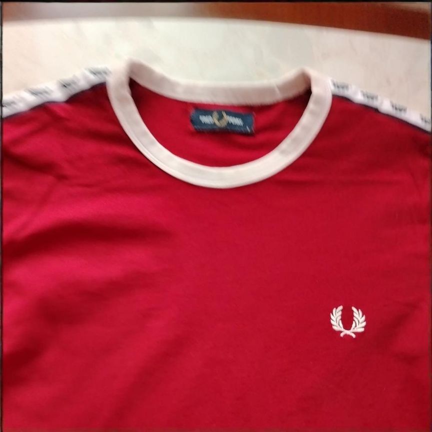 Футболка Fred perry с лампасами S